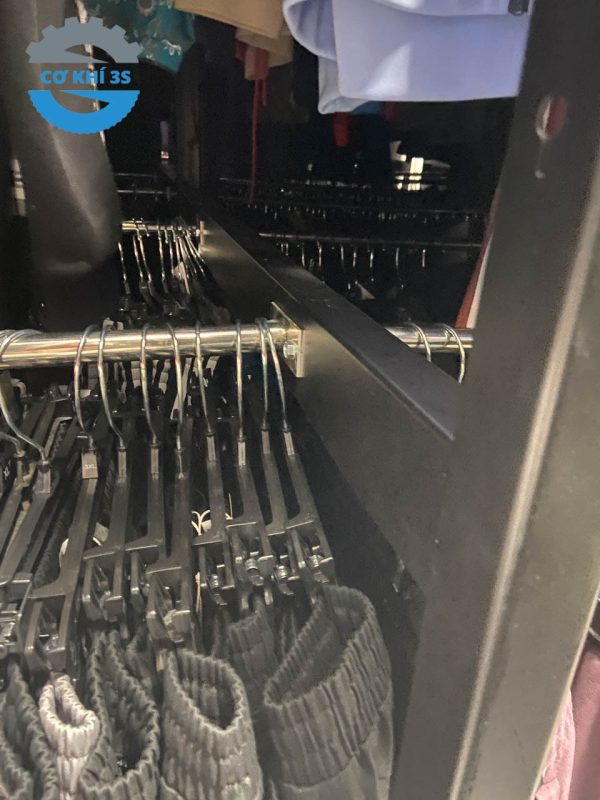 Kệ kho quần áo có những loại nào? Giá bao nhiêu tiền? - Kệ kho công ...